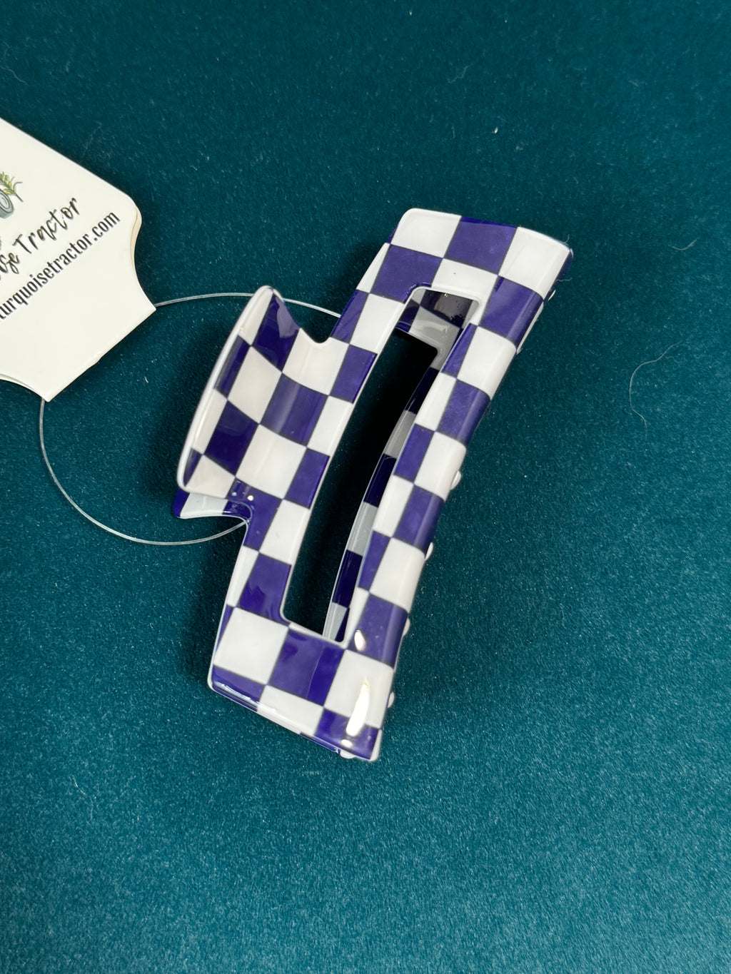 Bluey Checker Clip – The Turquoise Tractor